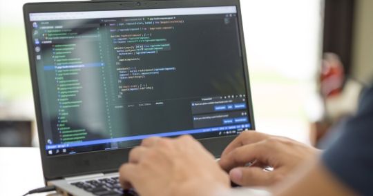 ᐅ WordPress HTML Code einfügen + bearbeiten (Quelltext)